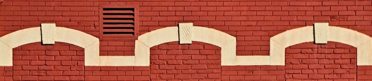 Keystone Motif - Some great examples of this classic design pattern